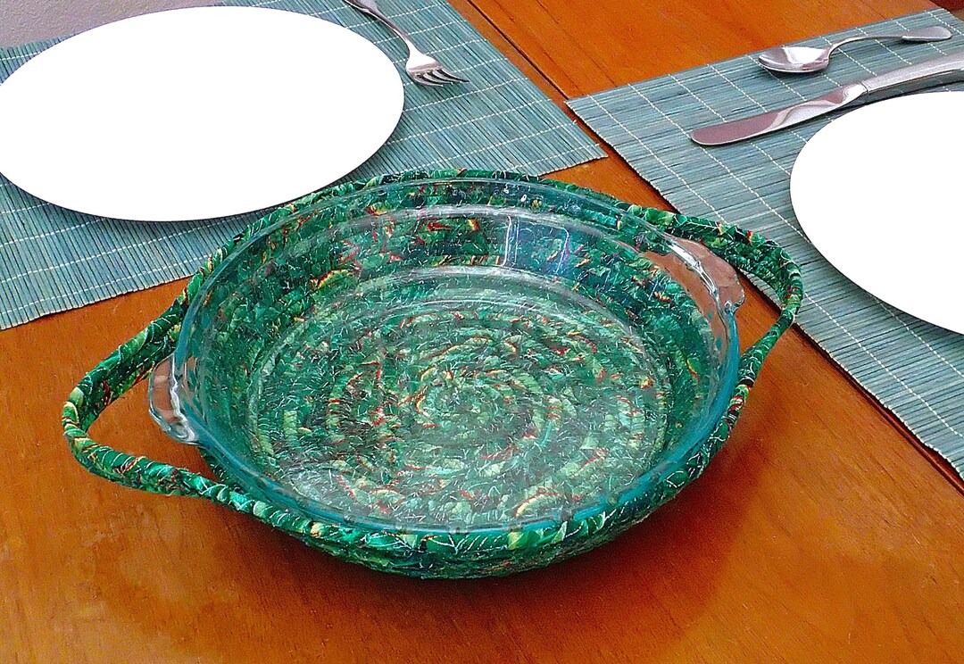 9.5" Deep Dish Pie Plate Carrier: Tropical Rainforest Green Rope Basket ...