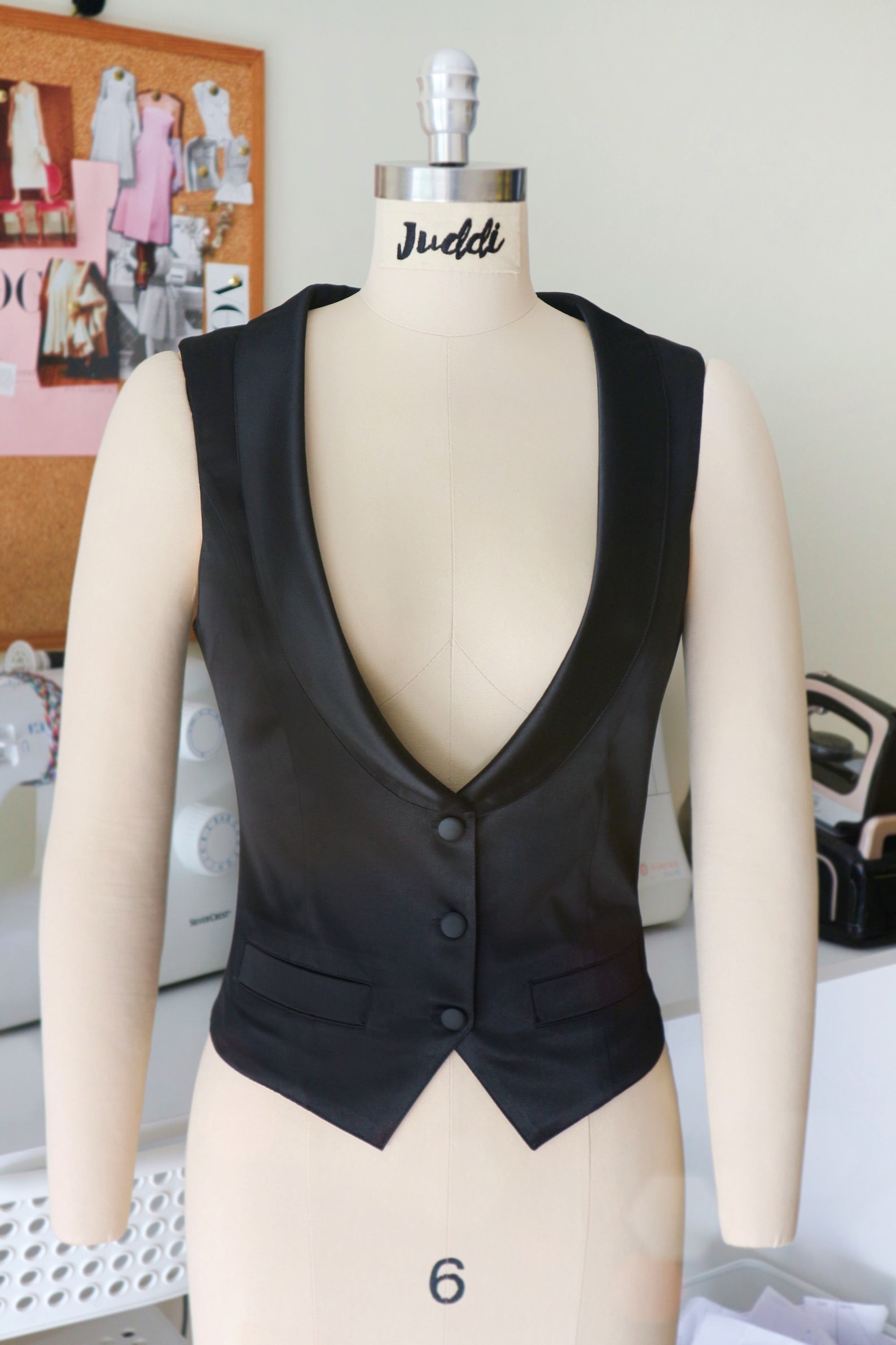 Vest Collar Shawl With a Deep Cut at the Front and Welt Pocketspdf ...