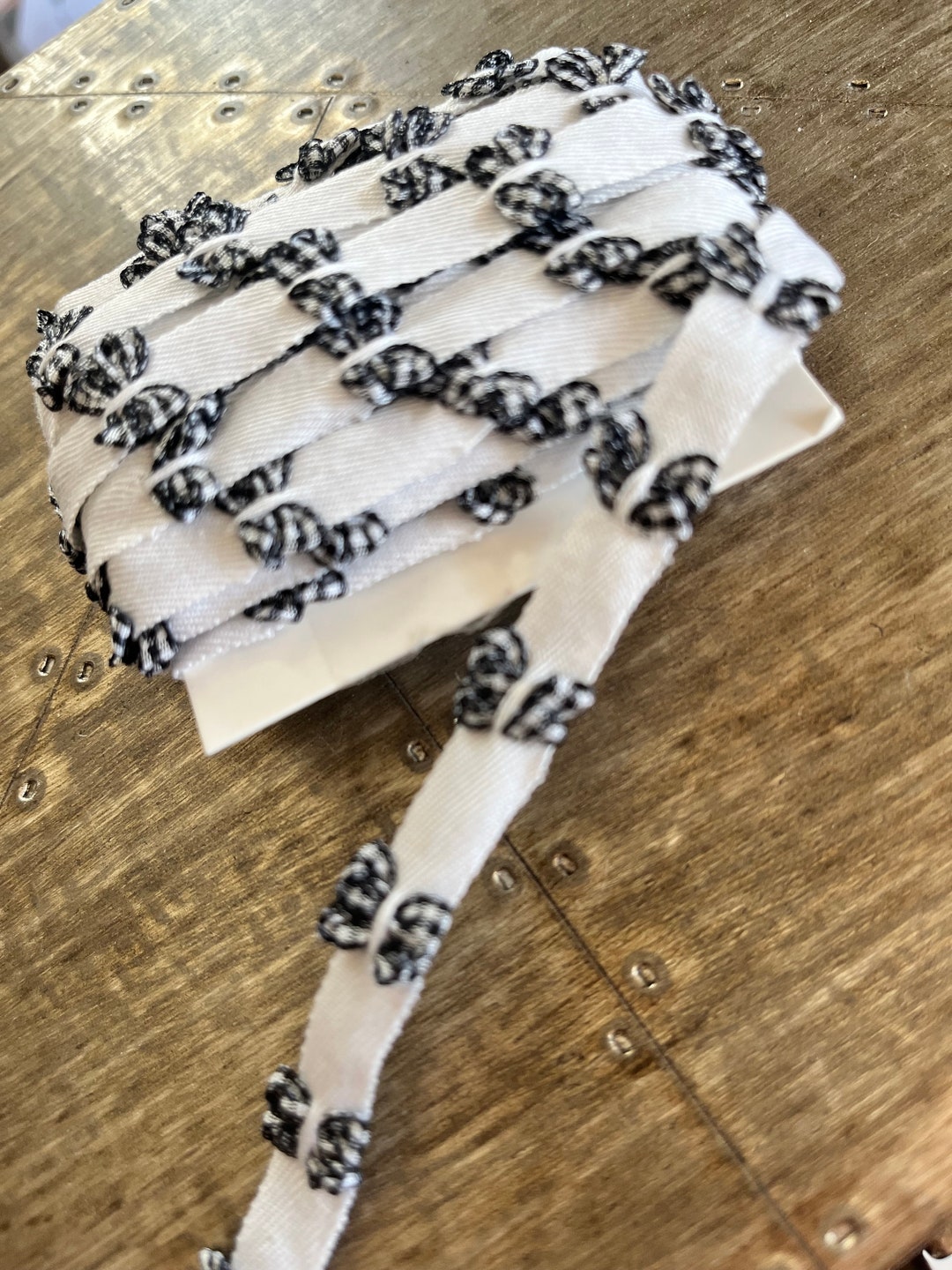 Bolero Braid White With Black and White Plaid Bow Trim, Dress Accent ...