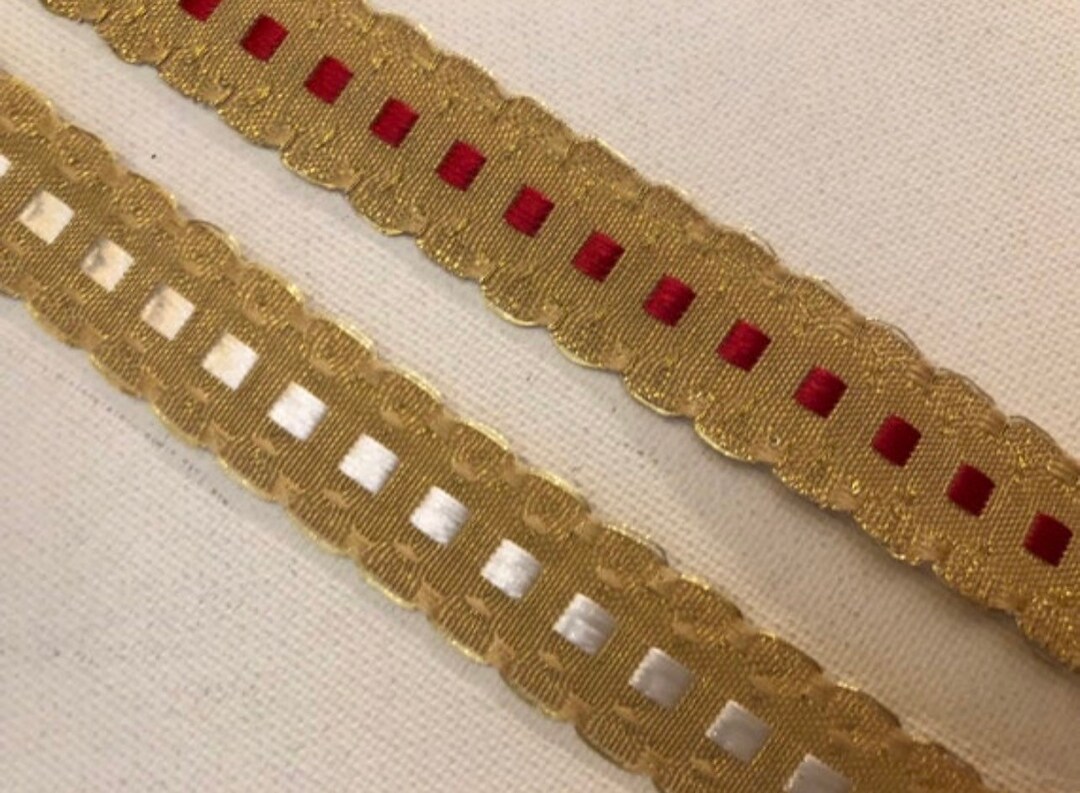 Vintage Antique Gold Decorative Pull Thru Scalloped Edge :ace Trim Knit ...