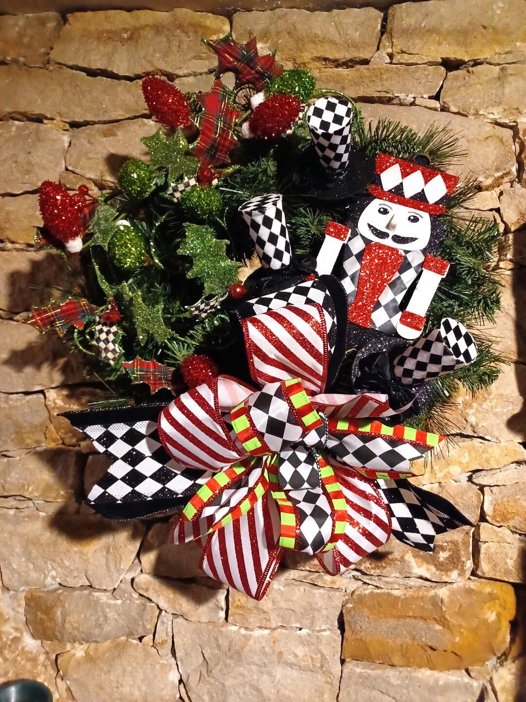 Nutcracker Wreath, Harlequin Top Hat Decor, Fireplace Mantle Design ...