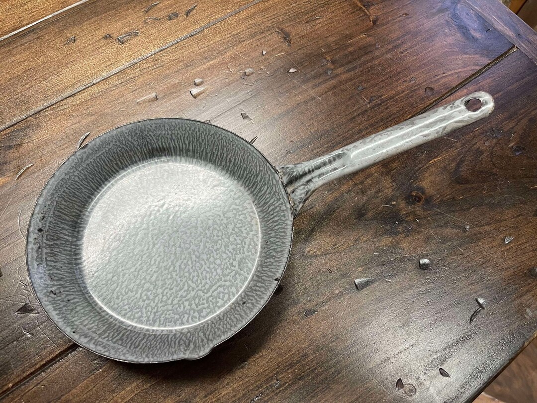 Granite Cold Handle Skillet, 7 Cowboy Skillet, Camp Cookware, Bushcraft ...