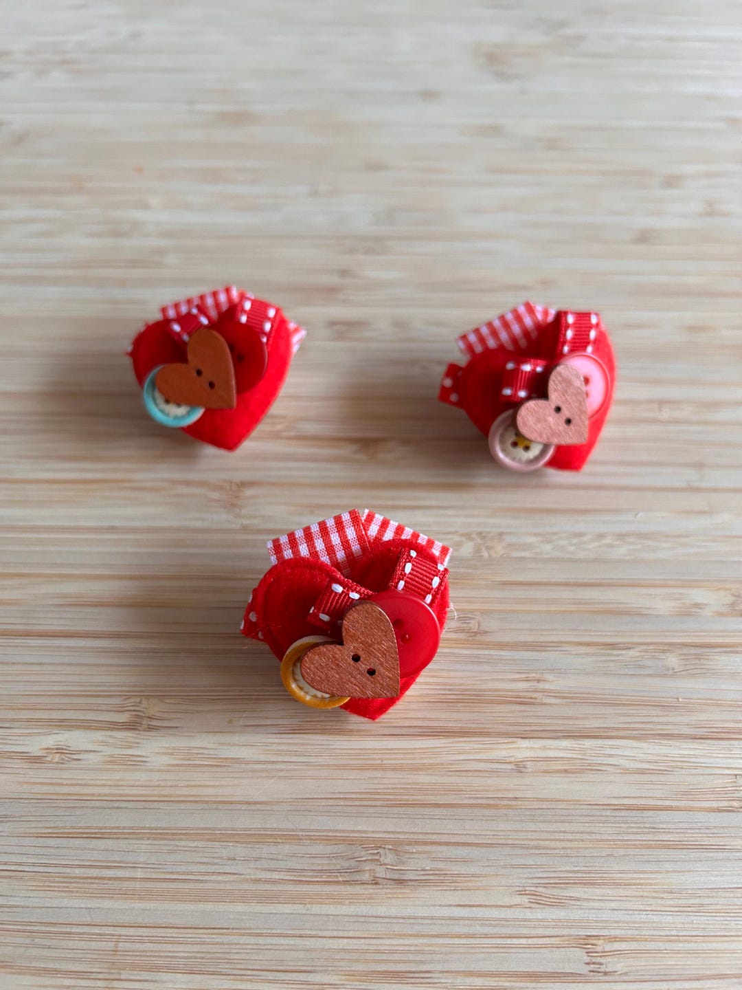 Girl's 1-heart Pin/brooch for Clothes, Bag, and Backpacks - Etsy