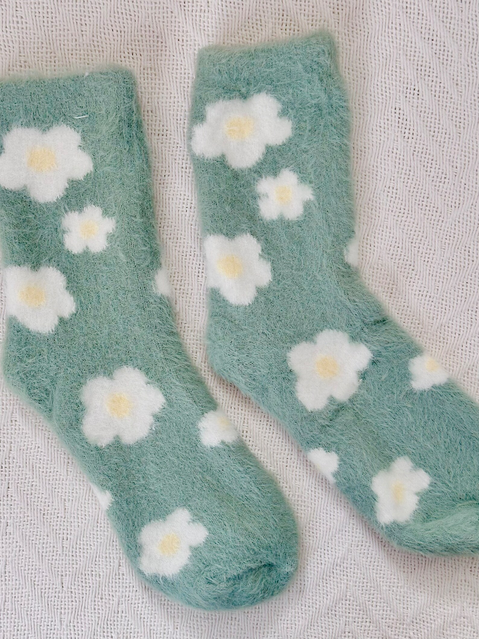 Super Soft Stretchy Slipper Fluffy Socks, Cozy Fuzzy Winter Bed Socks ...