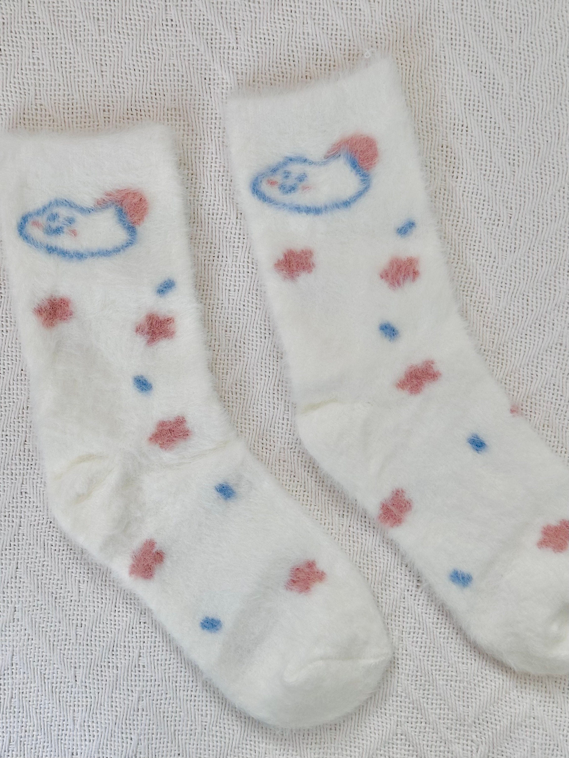 Super Soft Stretchy Slipper Fluffy Socks, Cozy Fuzzy Winter Bed Socks ...