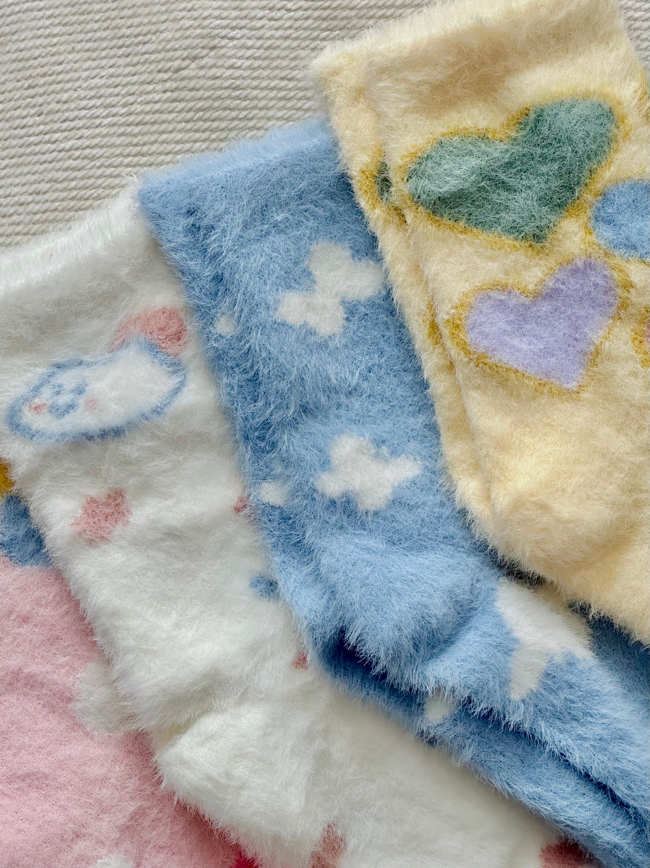 Super Soft Stretchy Slipper Fluffy Socks, Cozy Fuzzy Winter Bed Socks ...