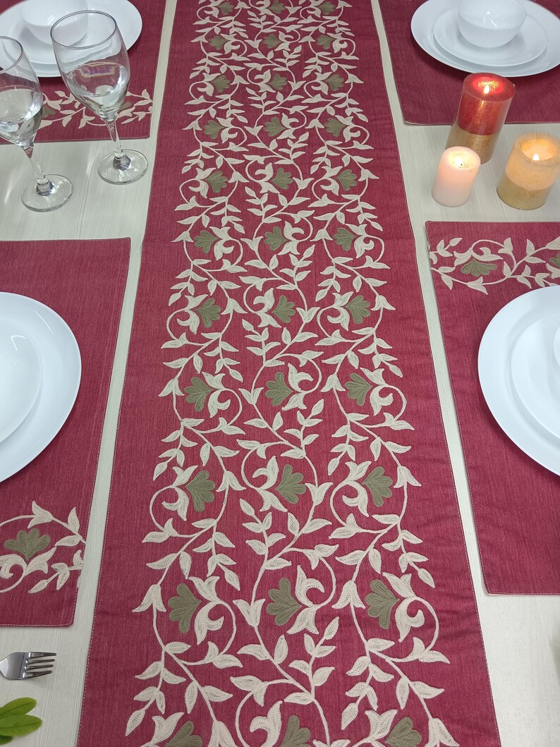Green Embroidered Cotton Runner and 6 Placemat Set - Etsy