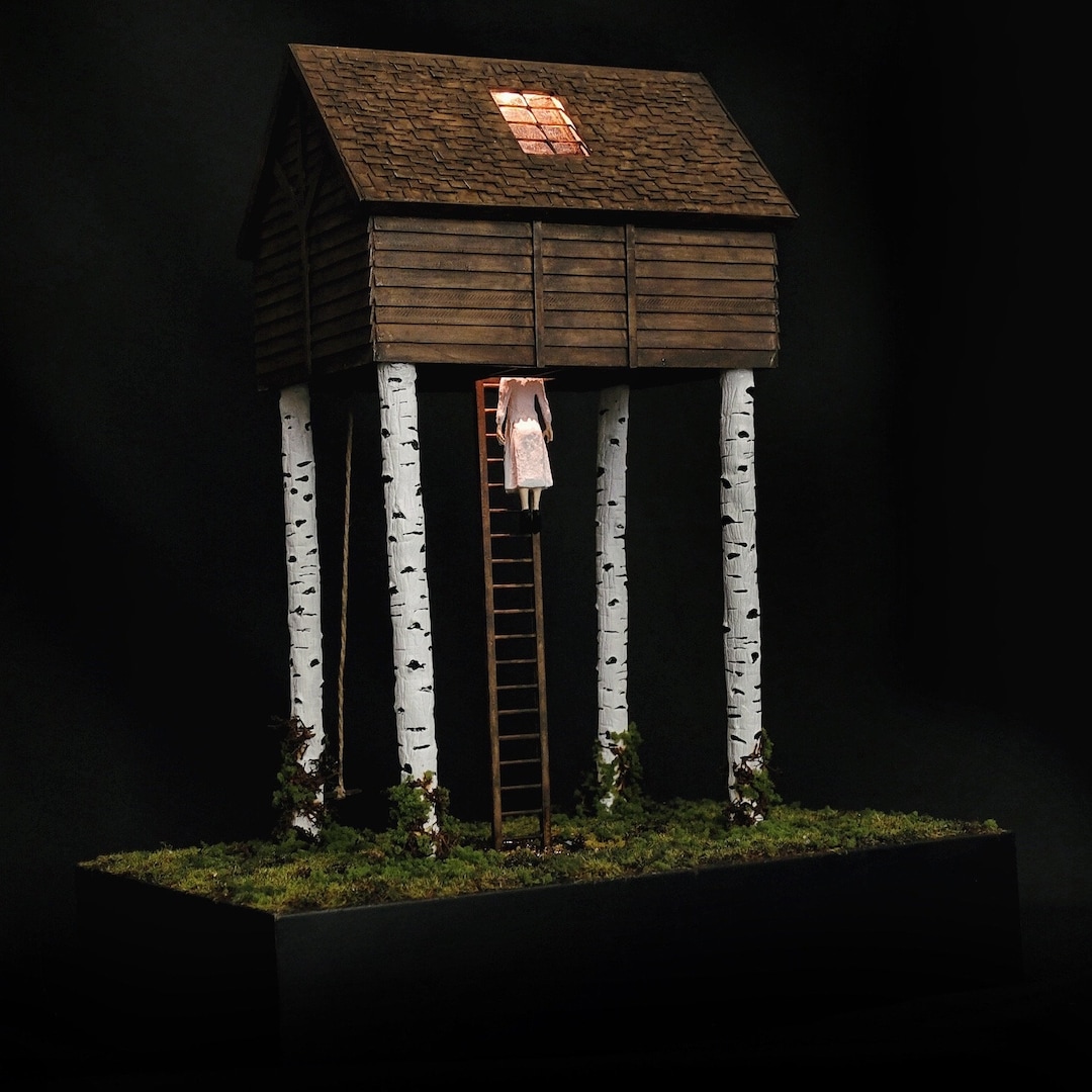 Hereditary Horror Tree House, Hail Paimon Horror Movies Model ...