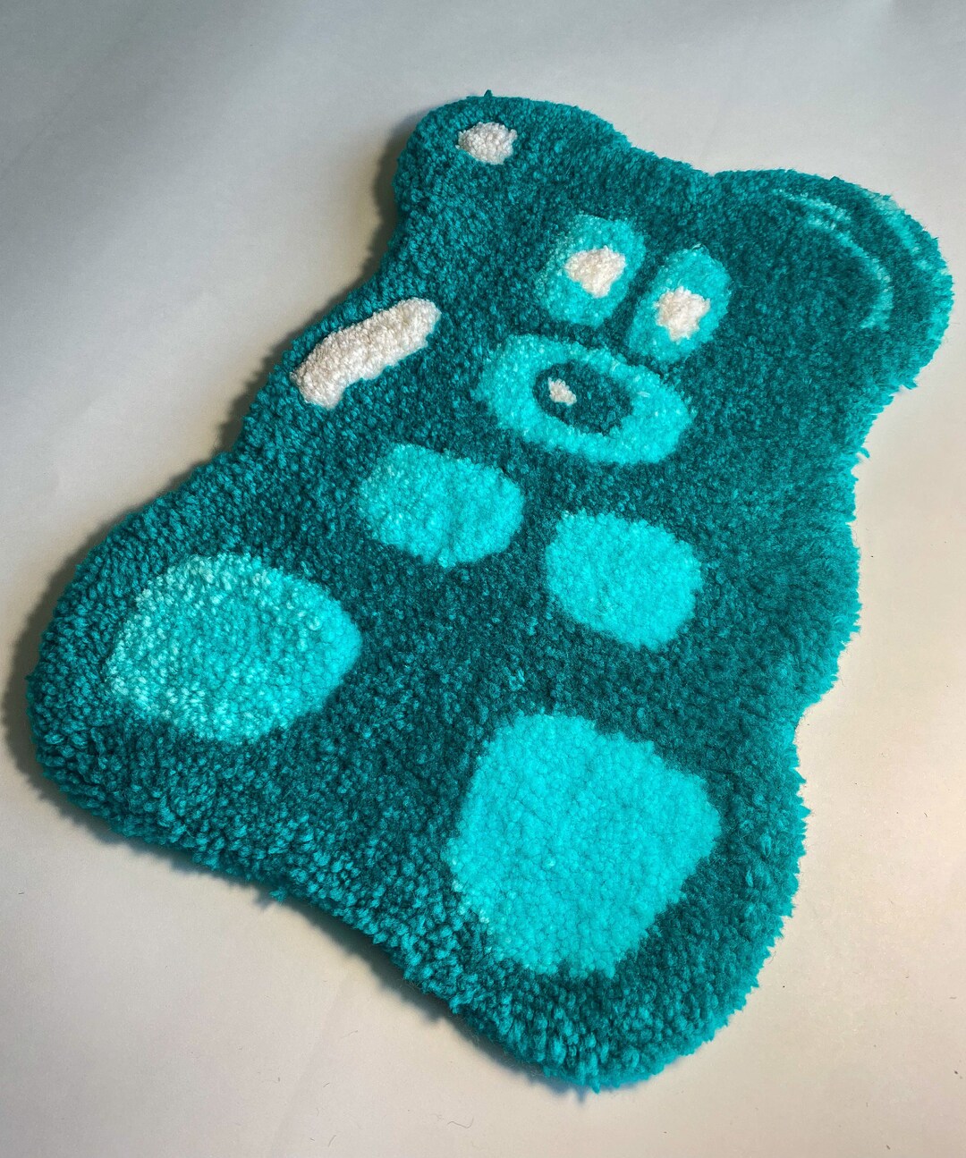 Gummi Bear Rug, Gummy Bear Tufted Art, Candy Wall Hanging - Etsy