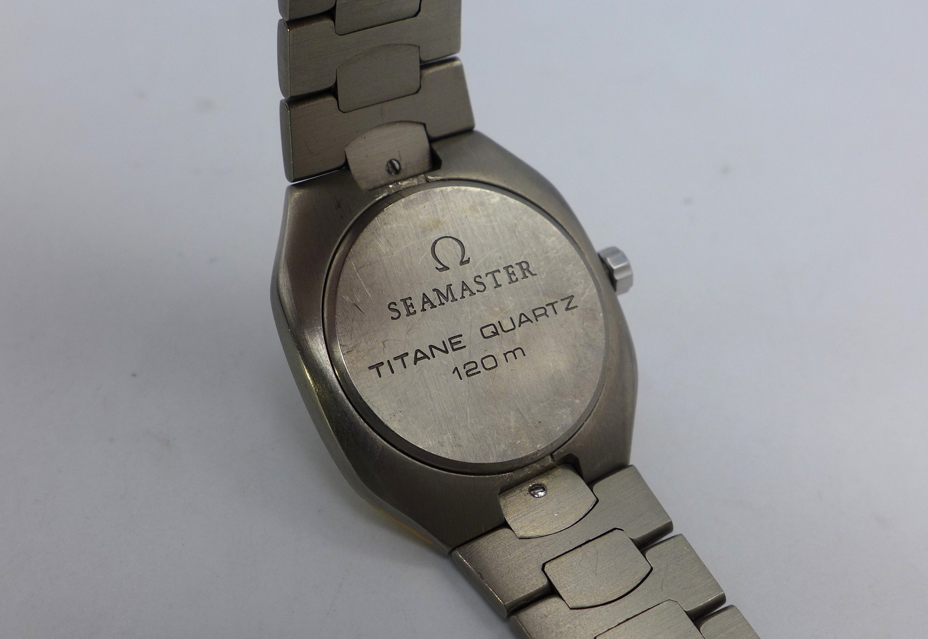 Omega Seamaster Titane Quartz 120M Wristwatch 32mm - Etsy