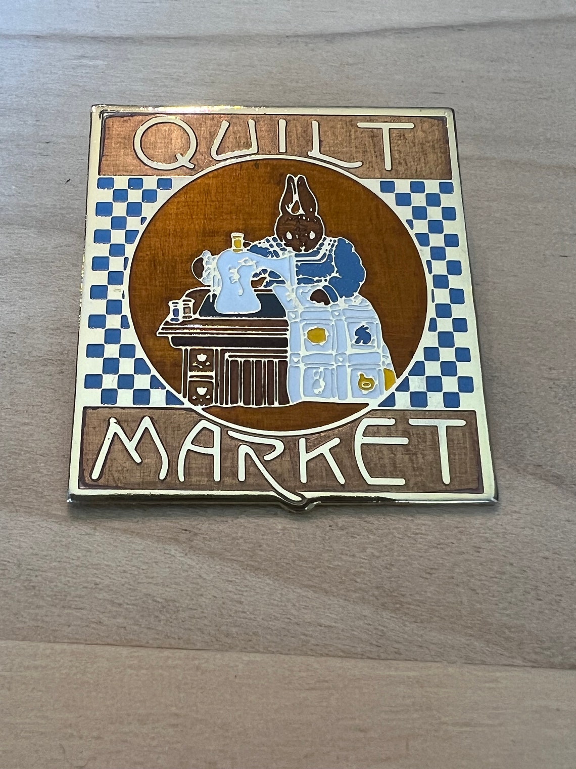 Vintage 1986 Laura Fanella LF/BPP 1986 Quilt Market Lapel Pin - Etsy
