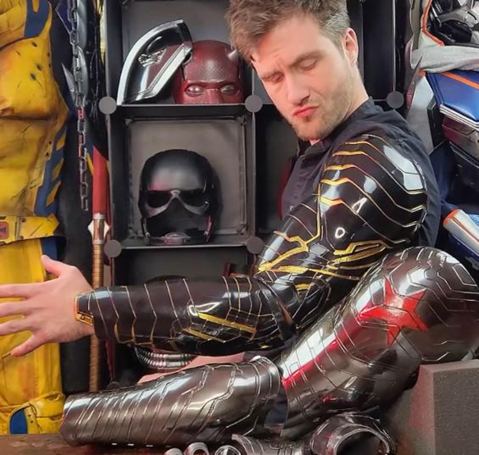Winter Soldier Arm - Vibranium Version - Etsy