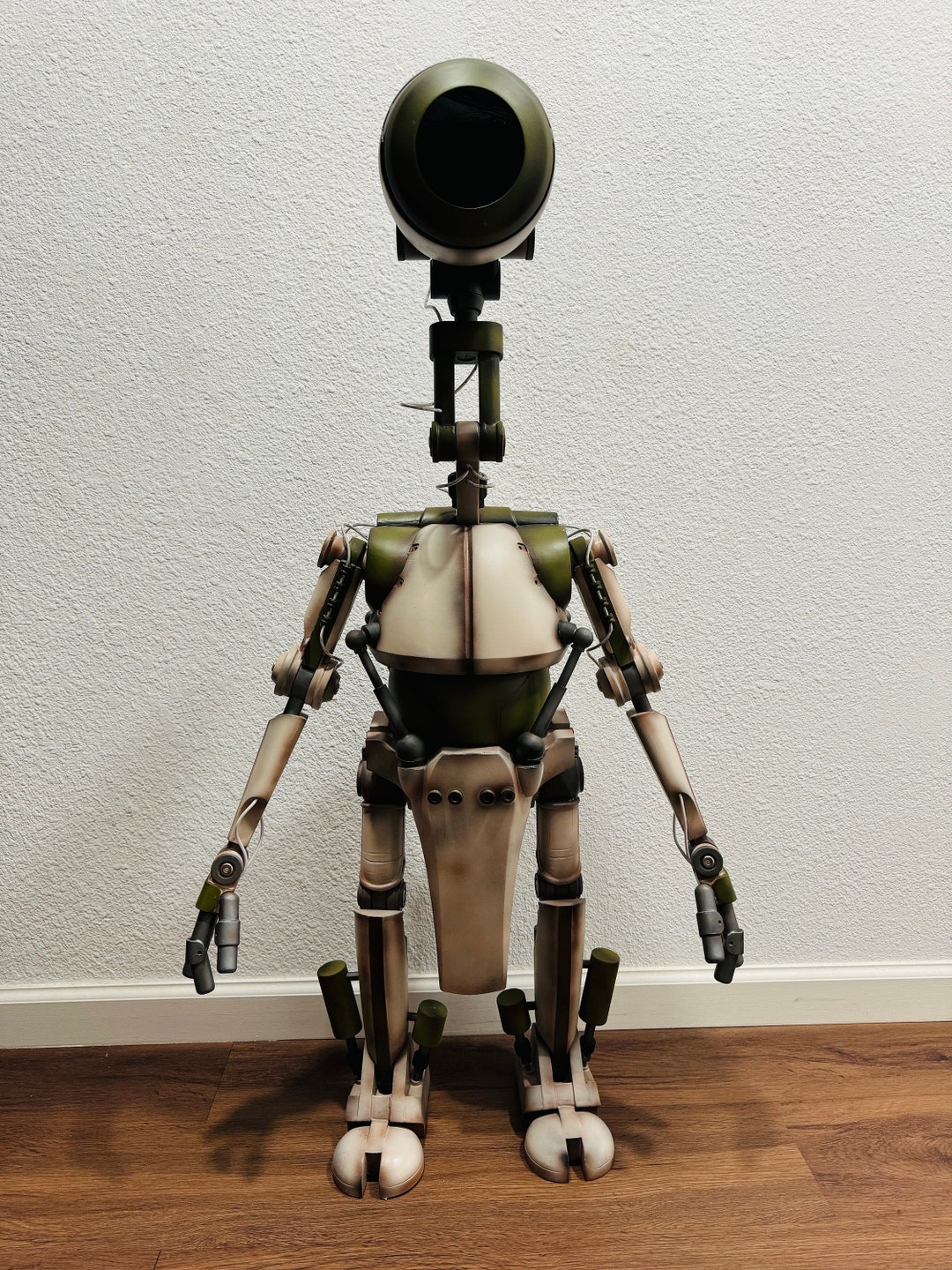 Worker Droid - FINISHED - Etsy