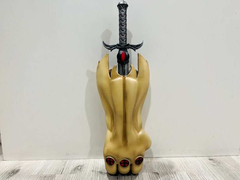 Thundercats Claw Shield With Dagger - Etsy