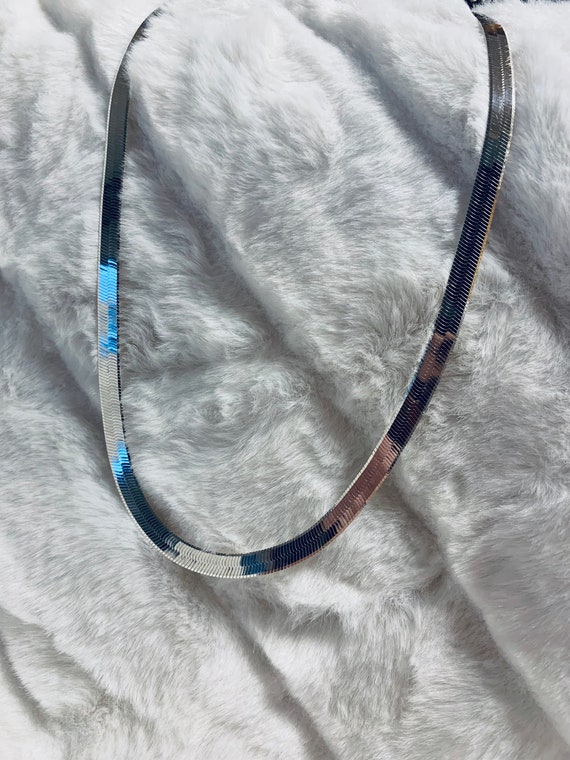 18" Sterling Silver Herringbone Beveled Edge Chain - Gem