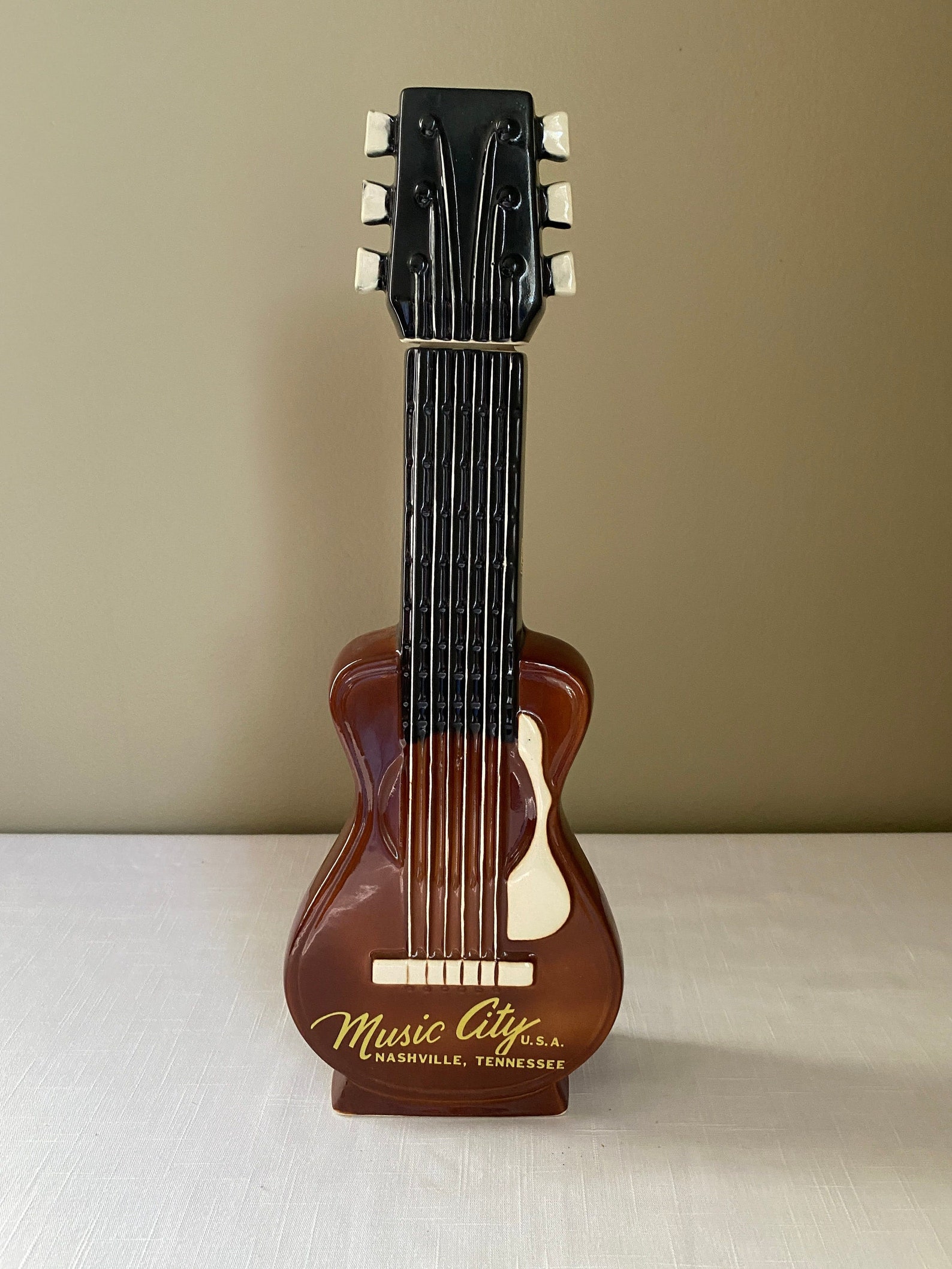 ULTRA Rare-1968 "music City" Nashville Tennessee Guitar Decanter Bottle ...