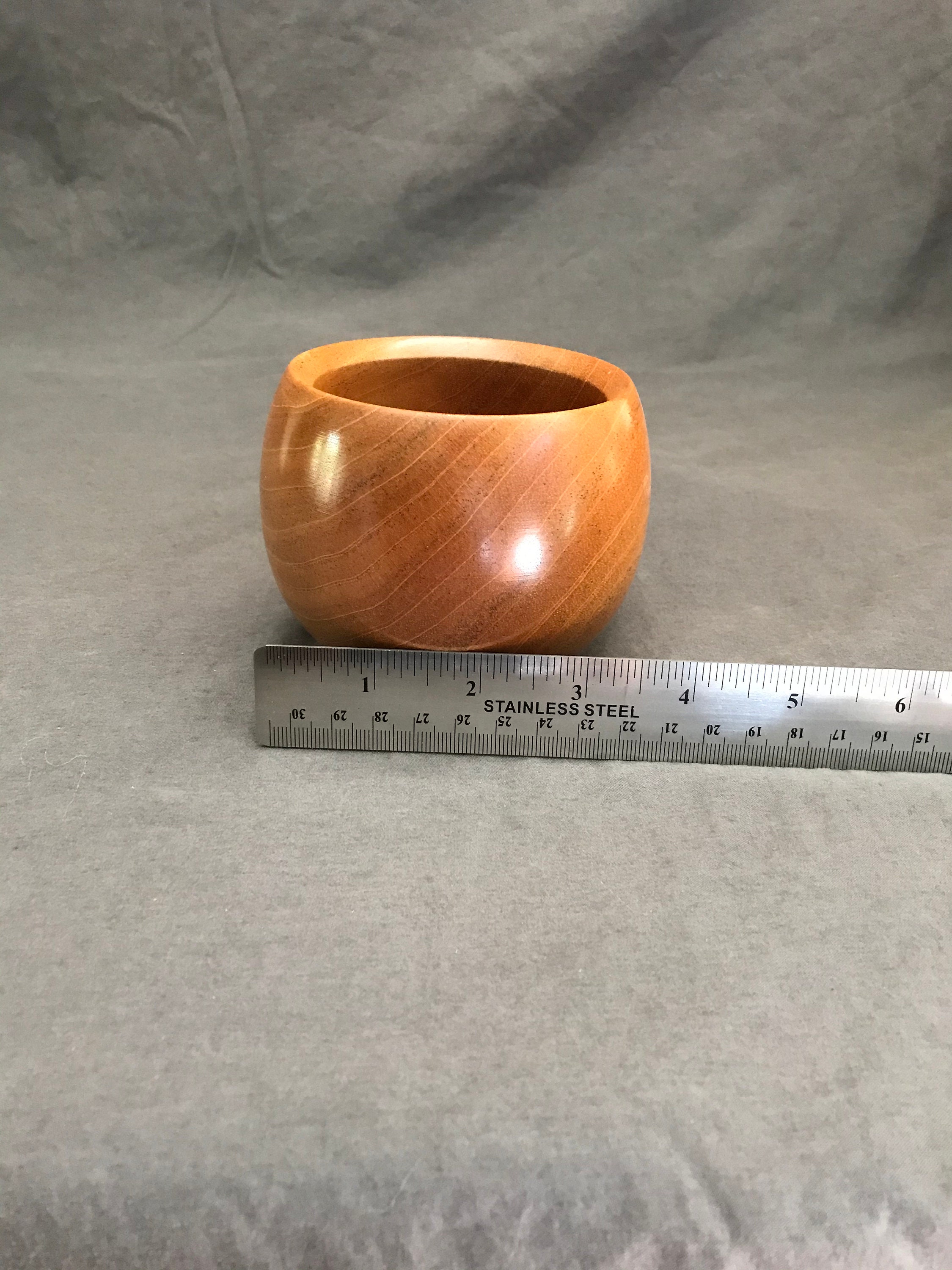 Hecho a mano, convertido en tazón de caoba - Etsy España