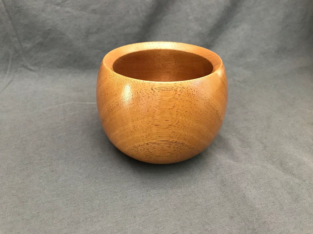 Hecho a mano, convertido en tazón de caoba - Etsy España