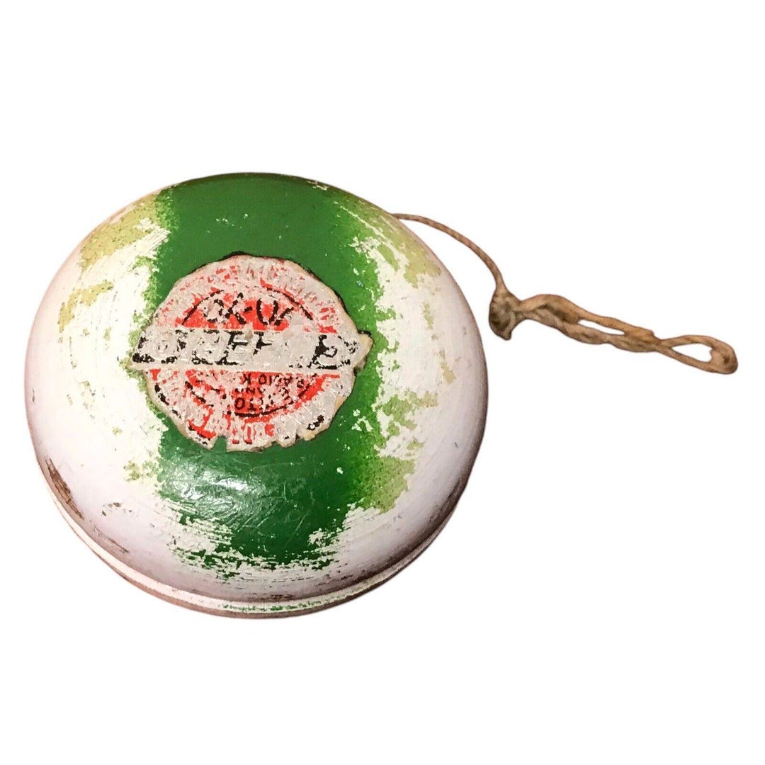 Vintage Cheerio 99 Yo-yo Rare Green & White Wooden Yo-yo 1930s/1940s ...
