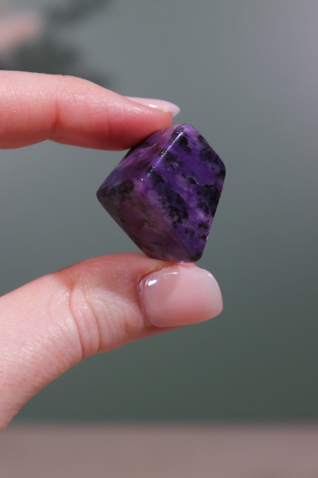 Sugilite Freeform 13.64g | Rare Purple Crystal | Wessels Mine ...