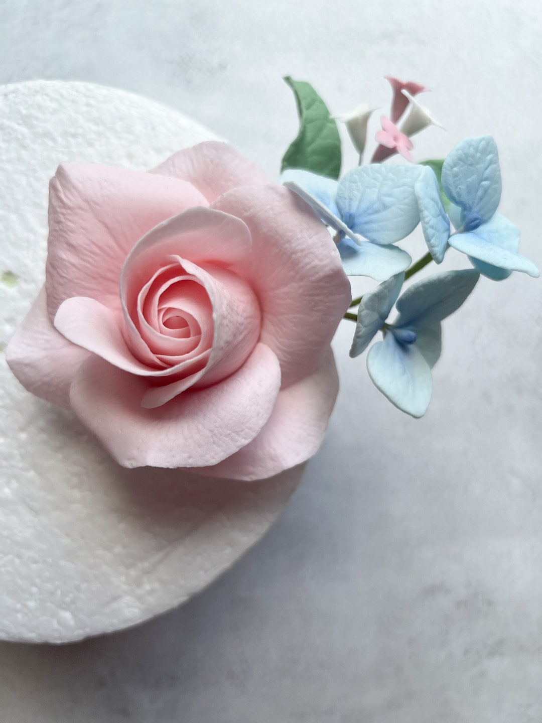 Sugar Pink Rose With Blue Hydrangeas Spray | Blue and Pink Sugar ...