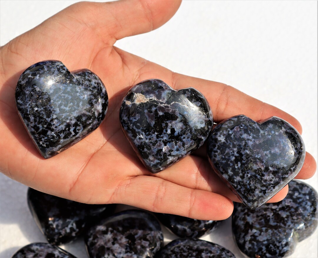 Natural Indigo Gabbro Merlinit Meditation Spirit Energie Chakra Stein ...
