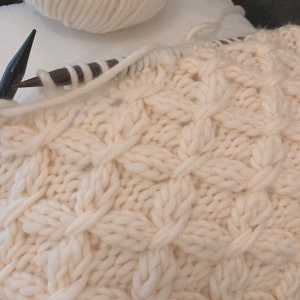 Pucker up Pillow Knitting Pattern - PDF Download - Etsy