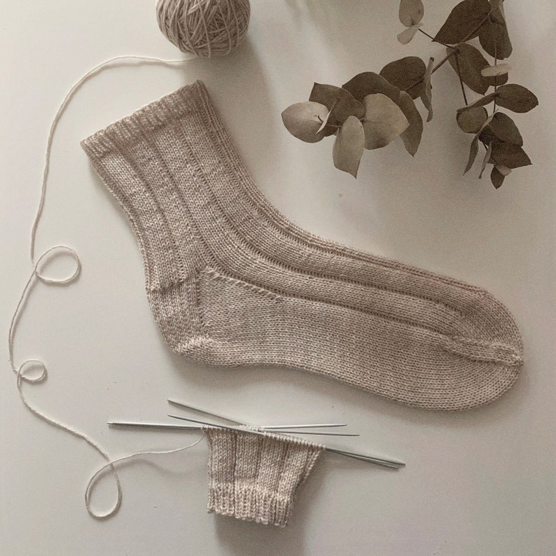 Vertical Stripes Sock Knitting Pattern - PDF Download - Etsy