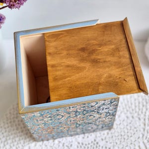 Tissue Box Cover in Vintage Style, Blue Gold Tissue Box Holder, Wooden ...
