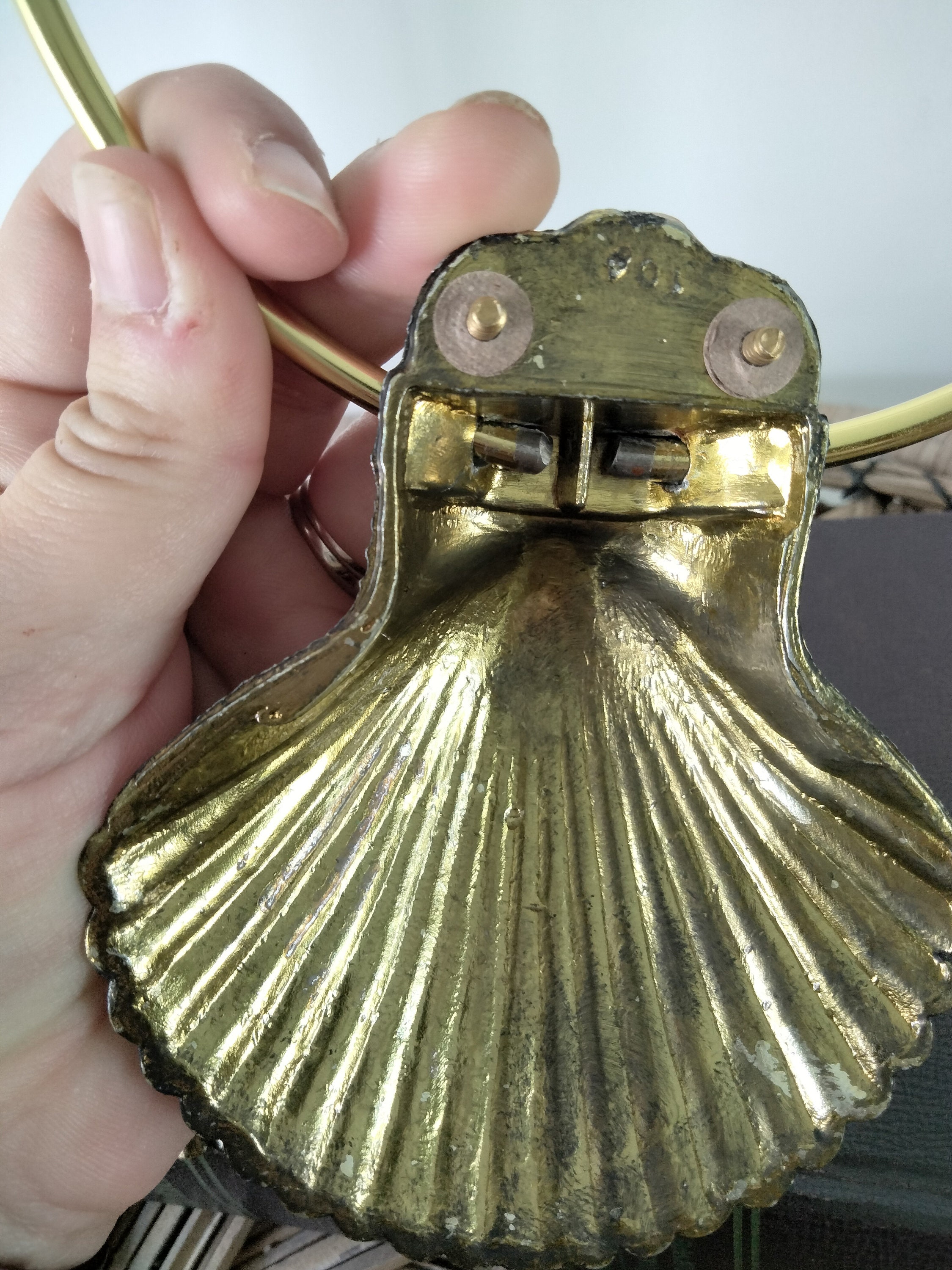 Clam Shell/sea Shell Towel Holders - Etsy