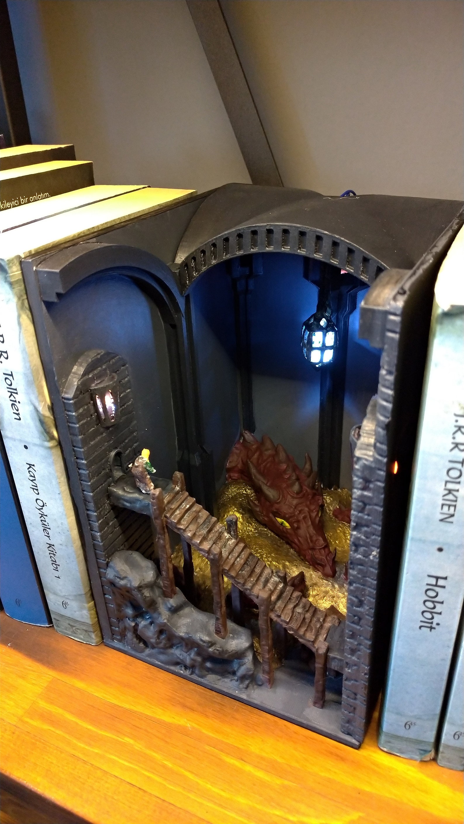 The Hobbit Book Nook | Book Shelf Insert With Light | Hobbit Diorama ...