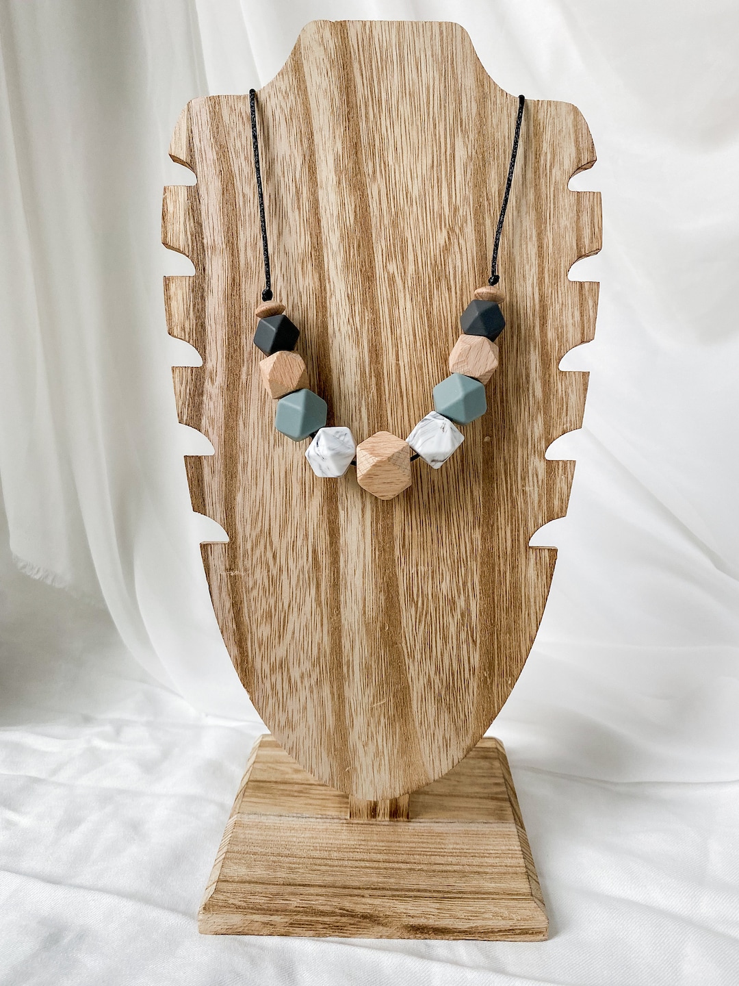 Blue-gray & Marble Hexagon Modern Mama Silicone Necklace | Nursing ...