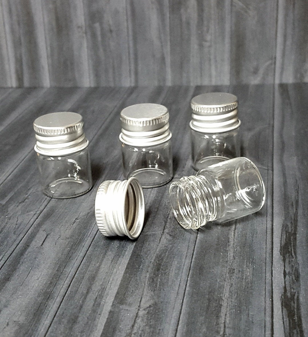 Mini Glass Jars With Screw Caps for Herbs Spices Beads Gems Mini Glass ...