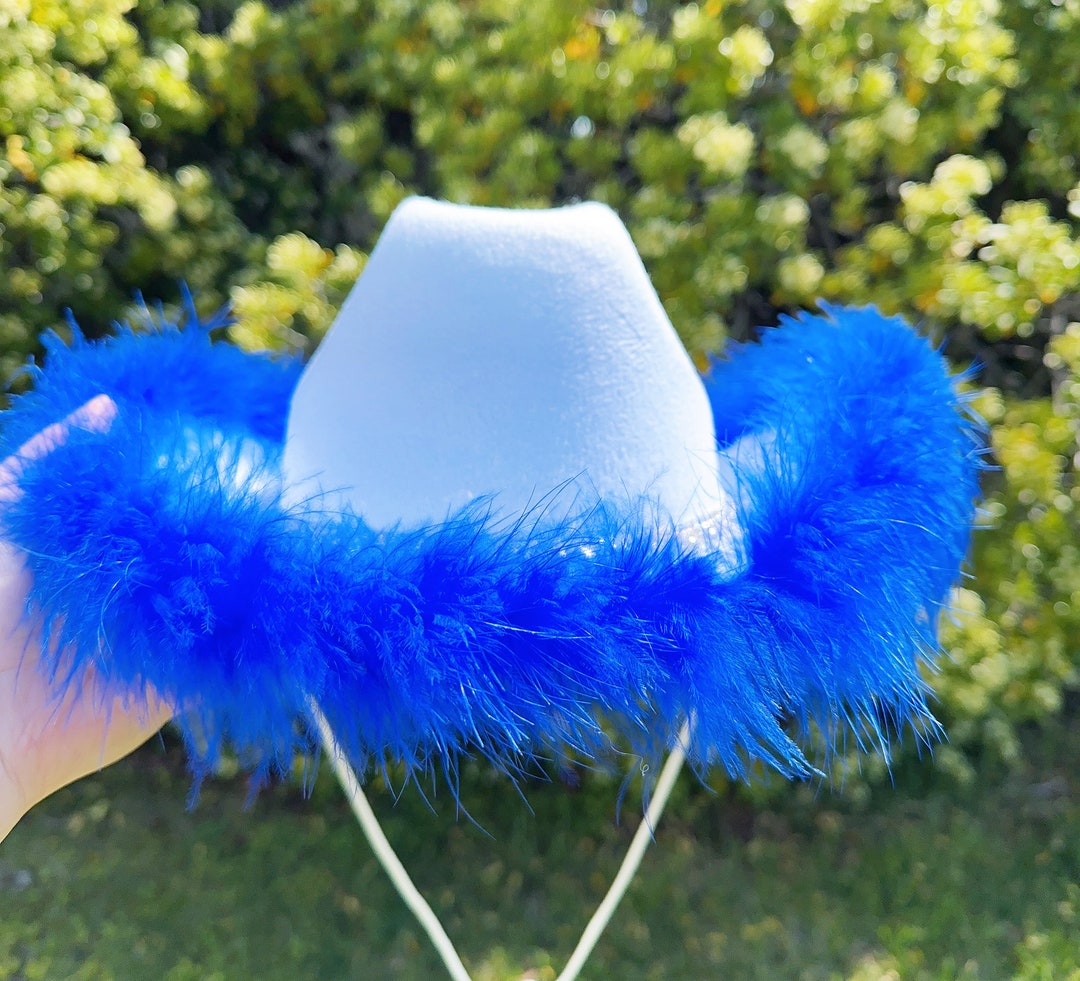 White Cowboy Hat With Feather Boa, White Cowgirl Hat Roayl Blue Feather ...