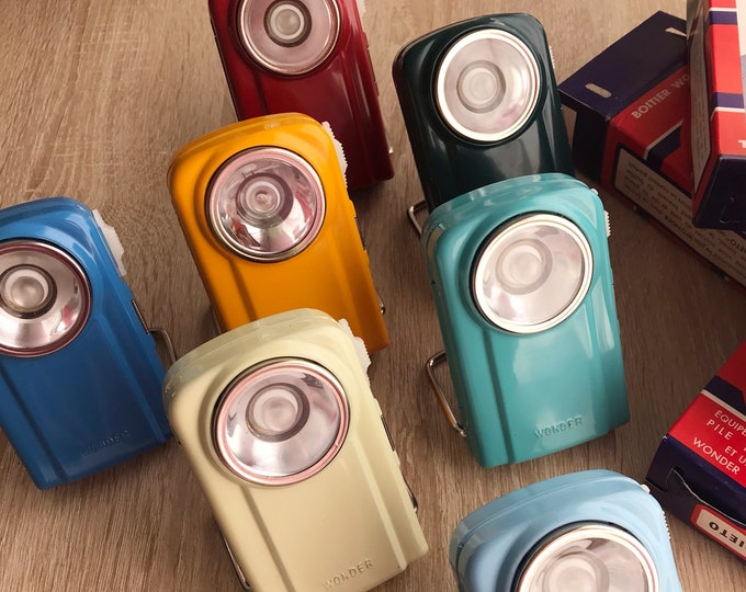 Vintage WWII Flashlight ~ Vintage Geres Handcrank Flashlight ~ Vintage ...