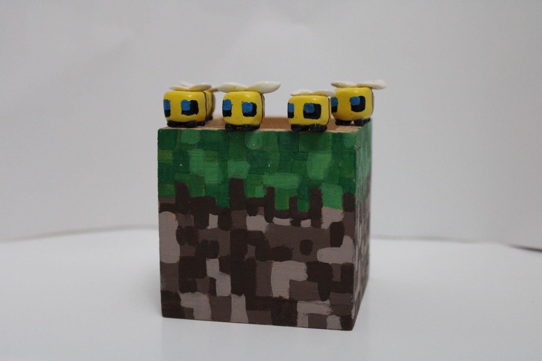 Minecraft Inspired Bees, Clay Minecraft Figurine, Minecraft Bee ...