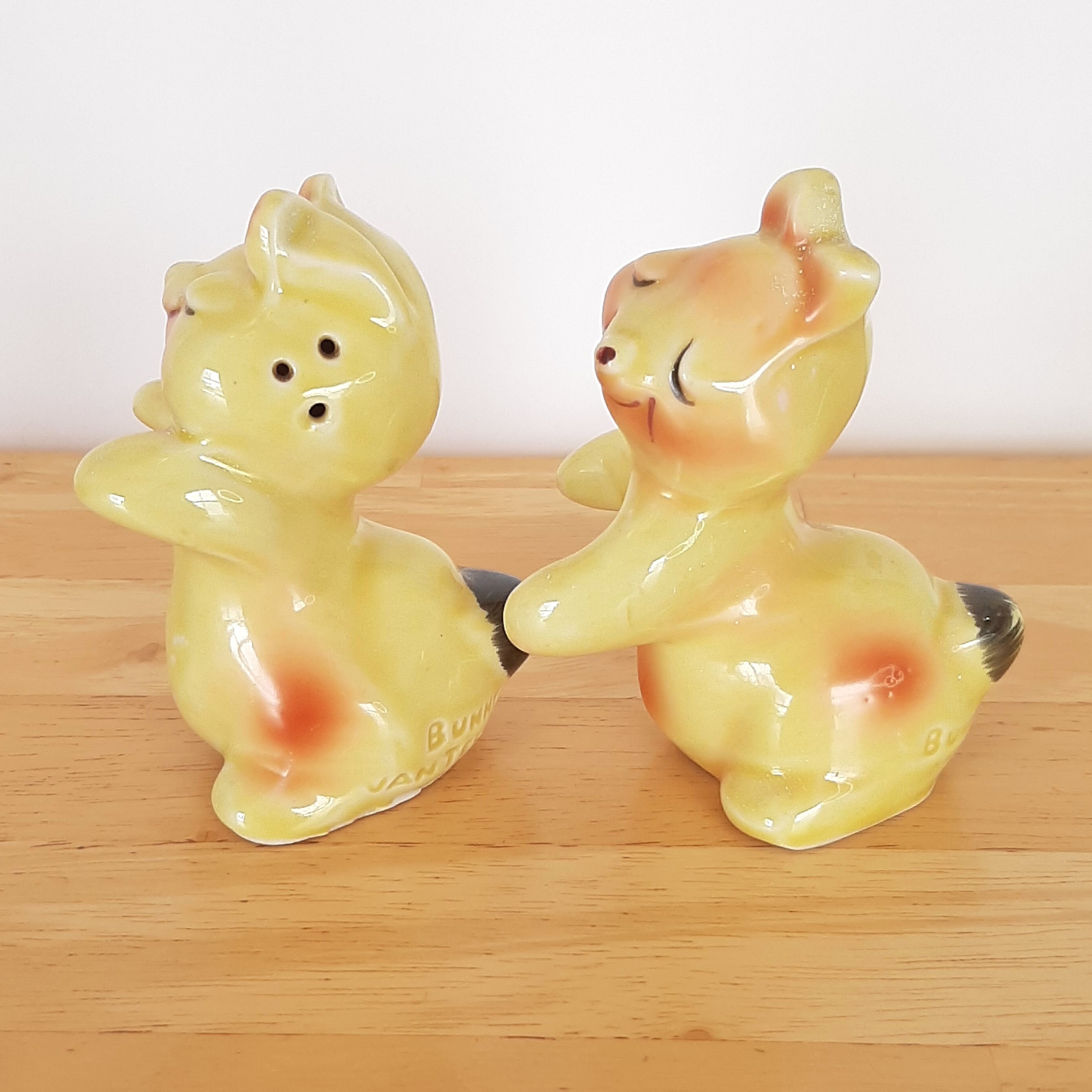 Van Tellingen Hugger Shakers "bunny Hug" Ceramic 1940s Collectible ...