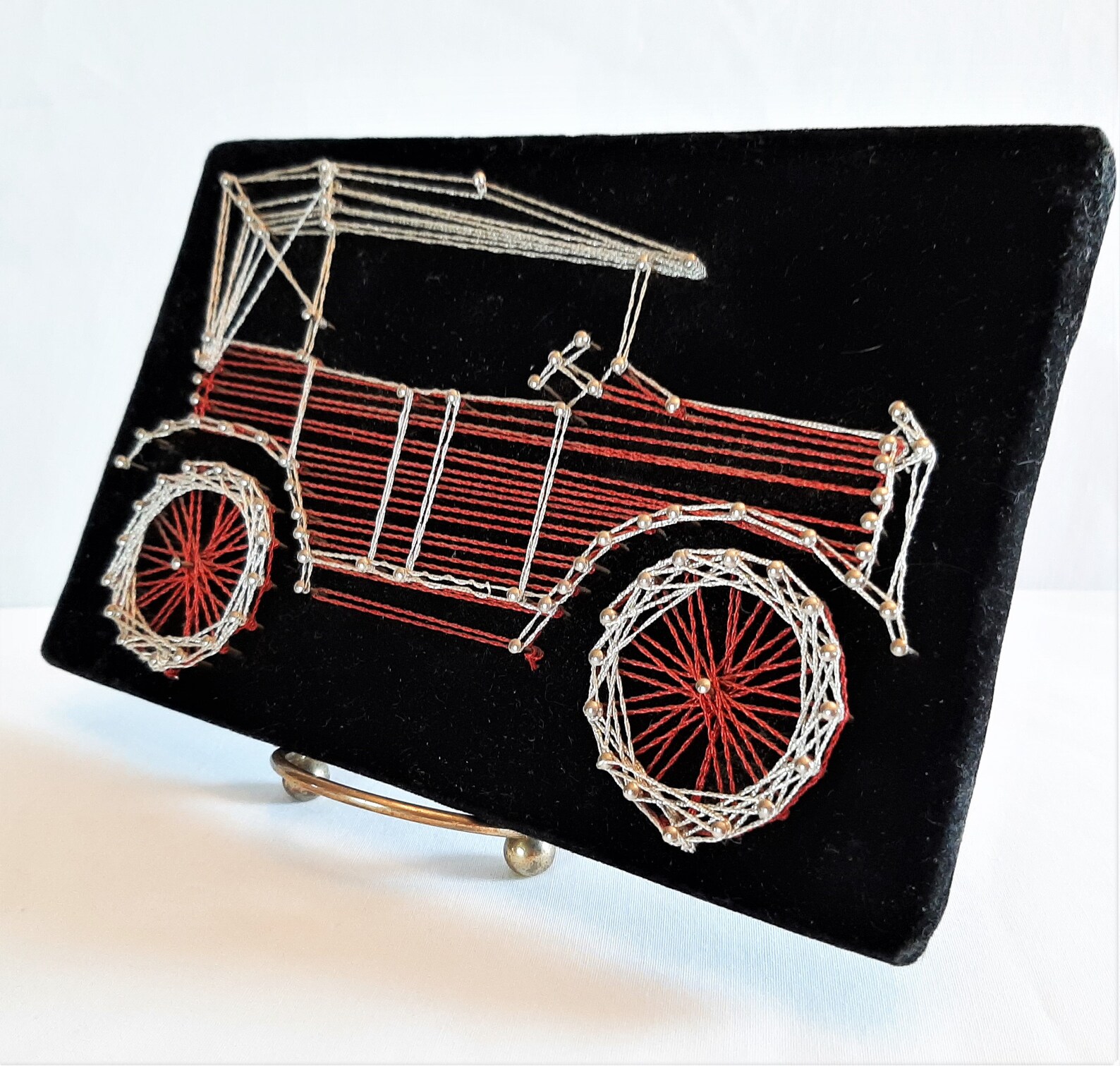 String Art Car Vintage 1970s Metal String on Black Velvet Automobile - Etsy