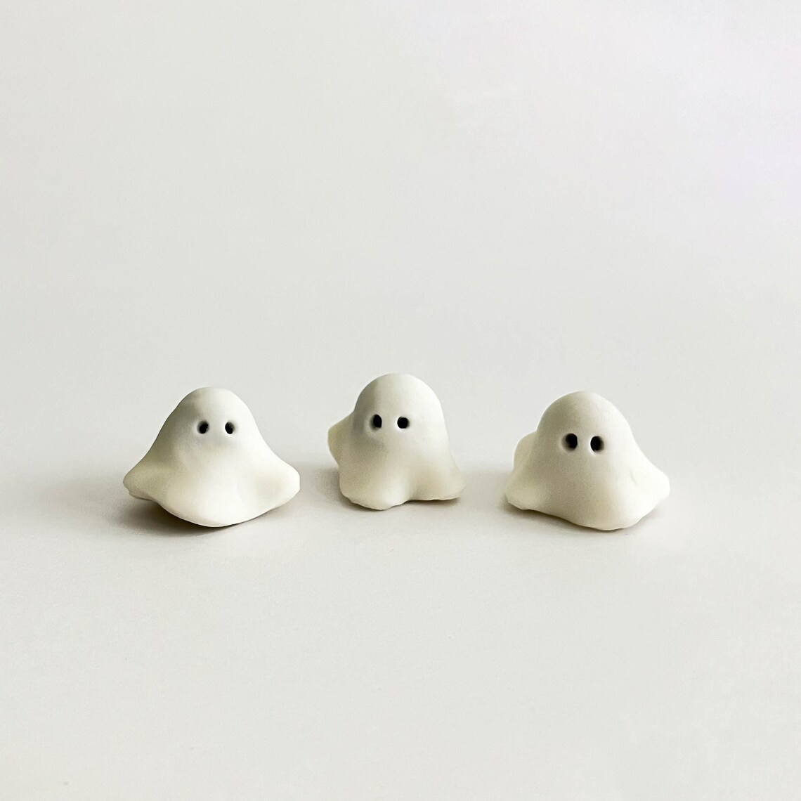 Edible Halloween Ghost Fondant Figurine for Cake & Cupcake Topper ...