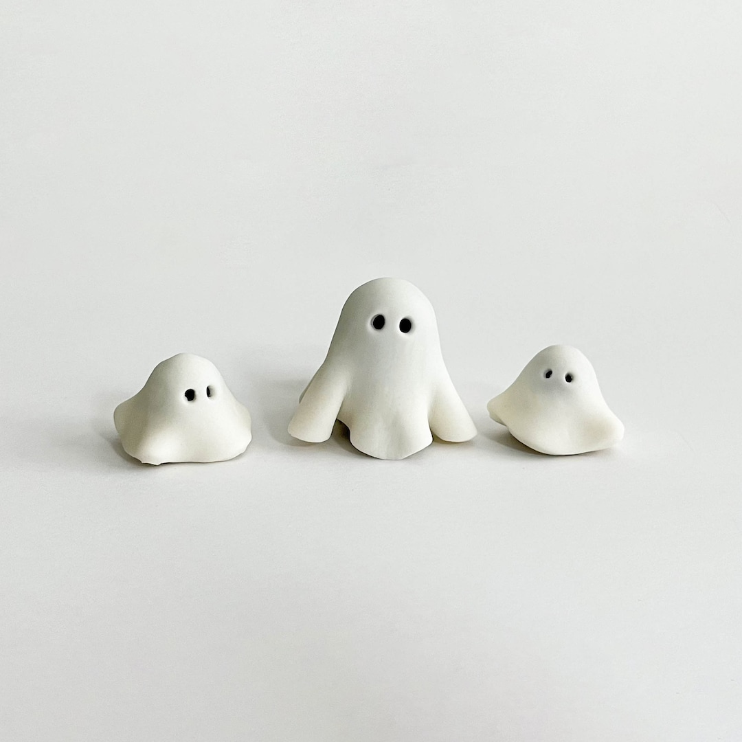 Edible Halloween Ghost Fondant Figurine for Cake & Cupcake Topper ...