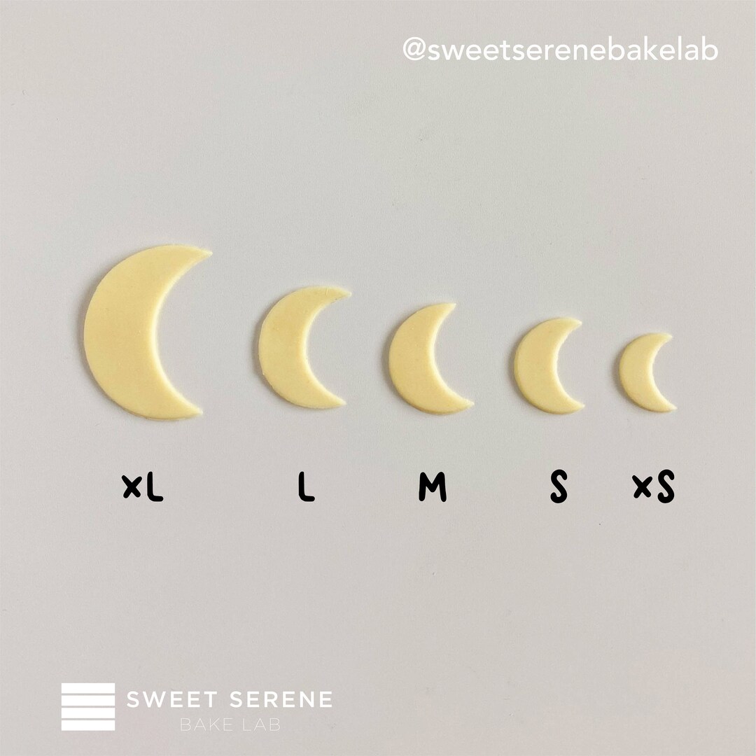 Edible Fondant Moon 2D Decoration for Birthday Cake/ Cupcakes Topper ...