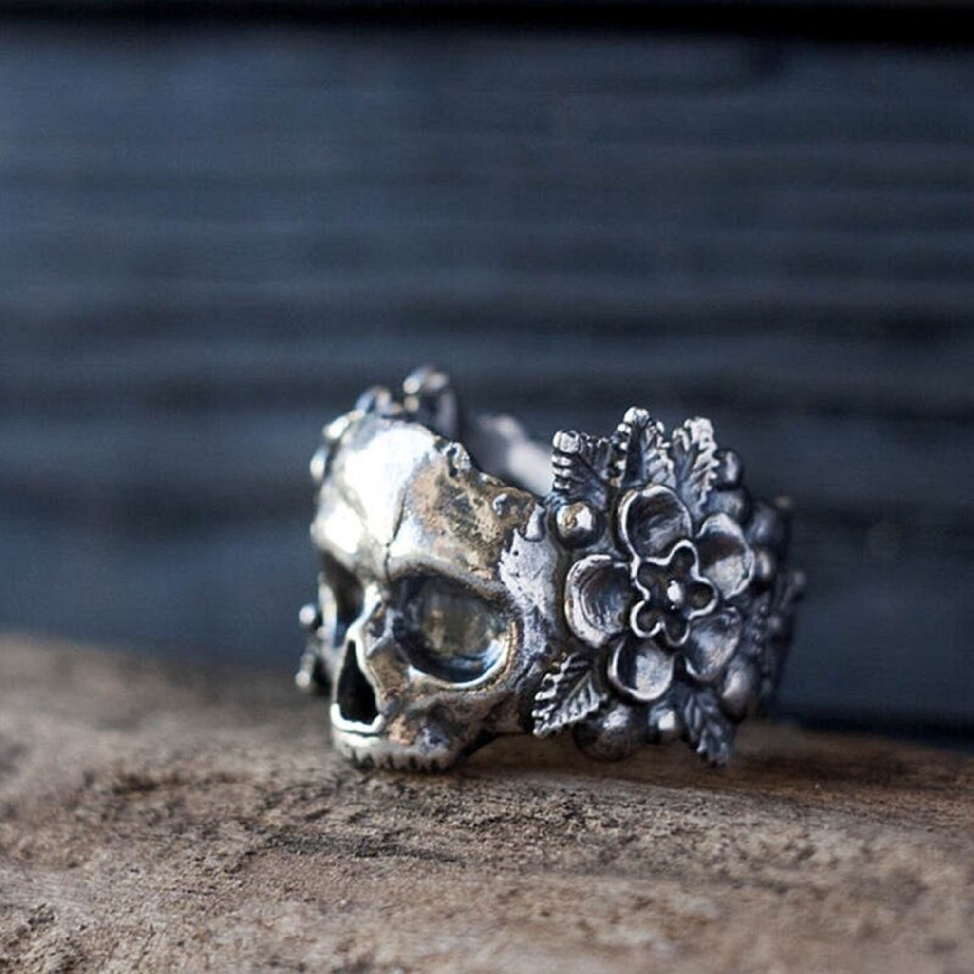 Skull Ring Ancient Demonic Ring Satanic artifacts Rare Demon | Etsy