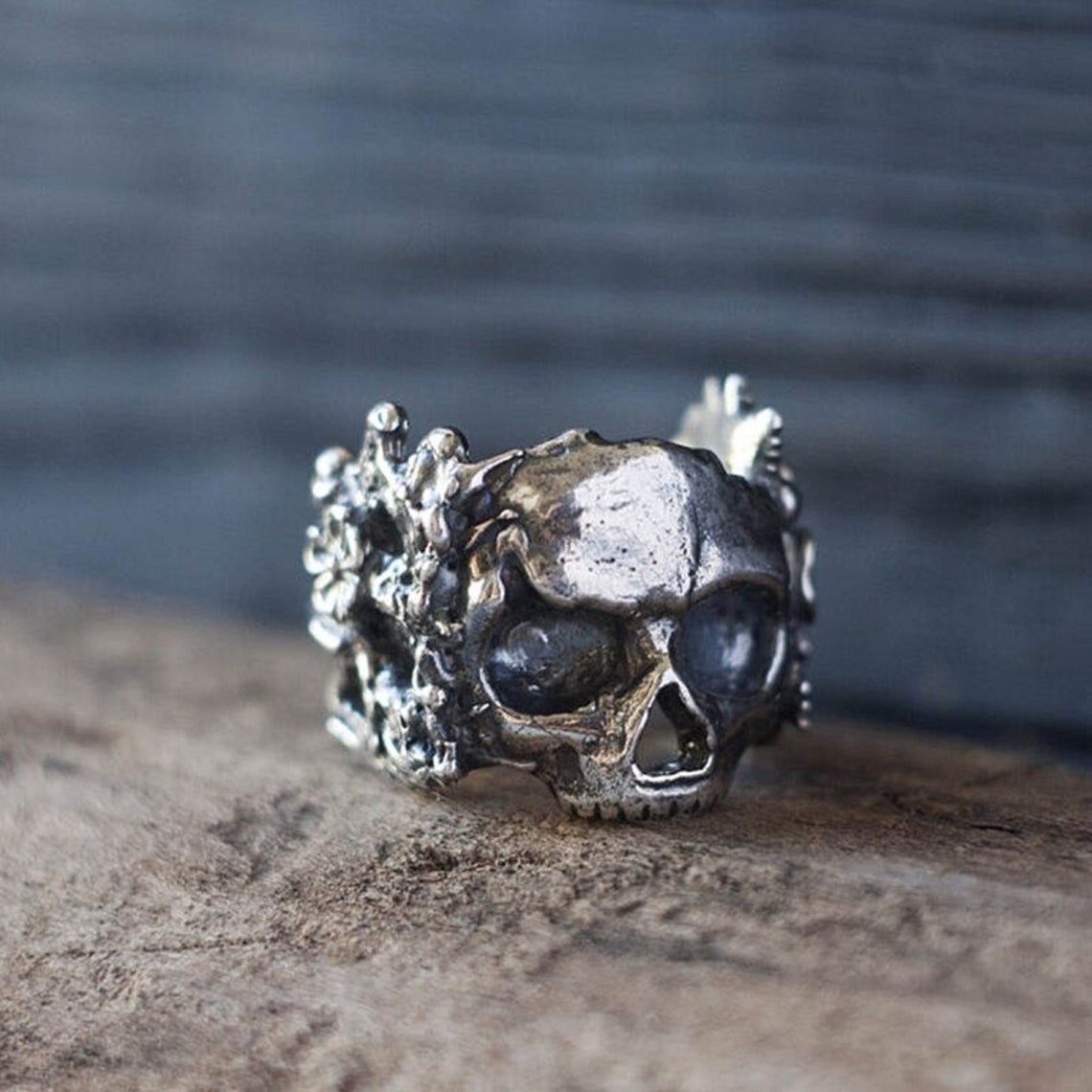 Skull Ring Ancient Demonic Ring Satanic artifacts Rare Demon | Etsy