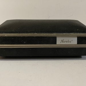 Vintage 1960s Norelco Electric Tripleheader Shaver With Pop-up Trimmer ...