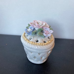 Vintage Basket Shaped Potpourri/trinket Box With Flowers on the Lid - Etsy