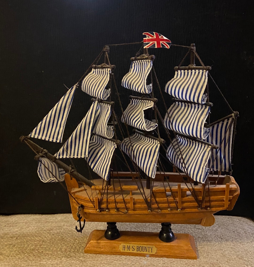 Vintage Wooden HMS Bounty Model Ship With Sails and Rigging - Etsy