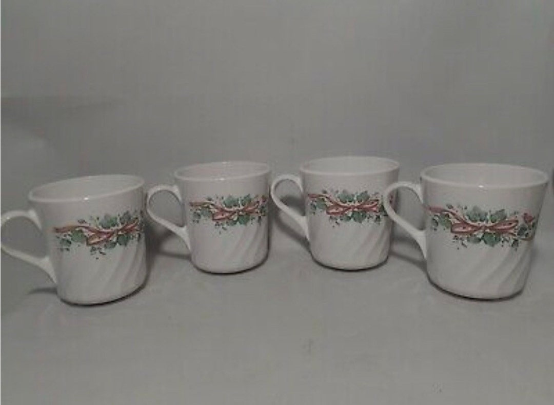 Corelle Callaway Holiday Ivy Set of 4 Coffee Cups - Green Ivy With Red ...