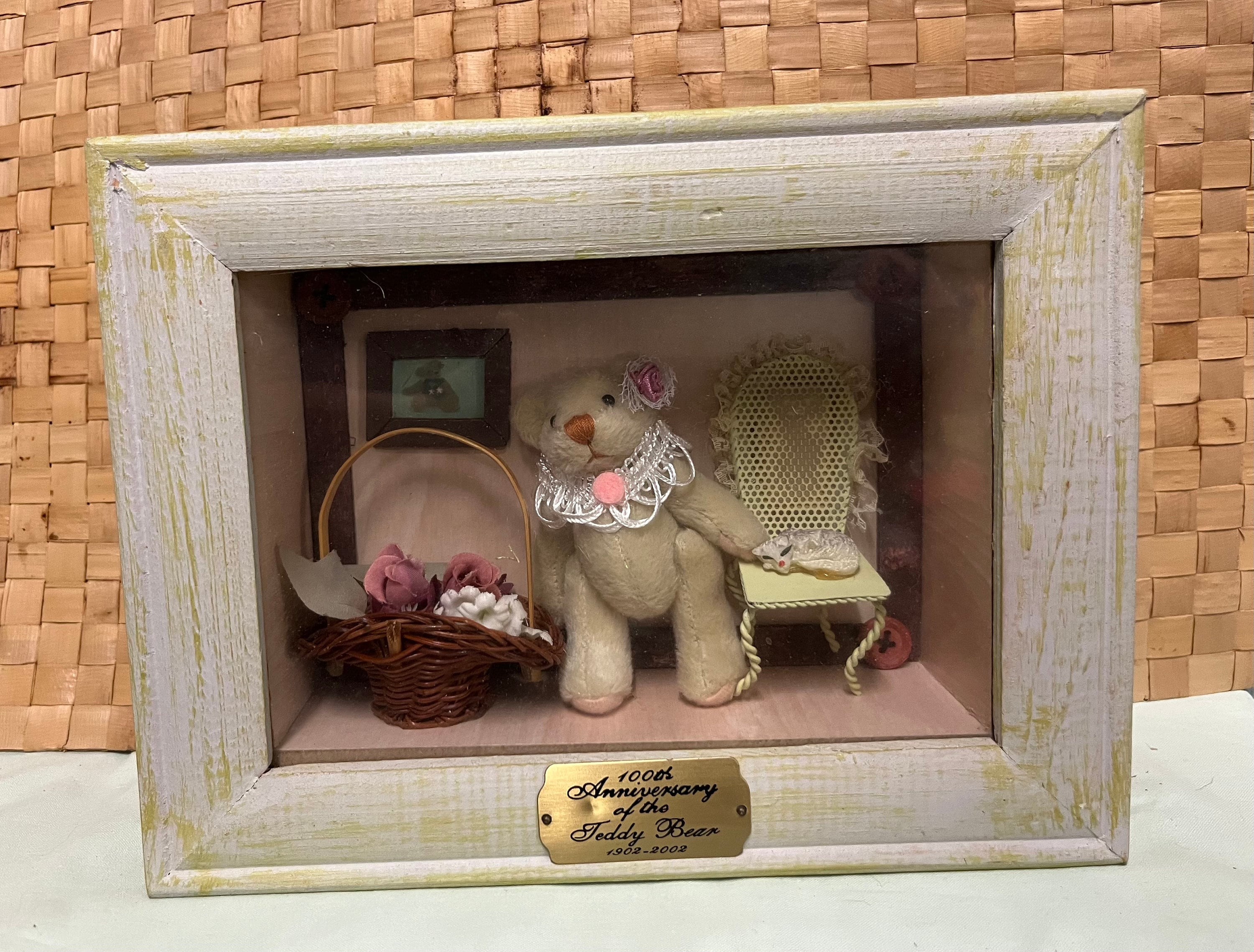 Vintage Collectible 1902 2002 Shadow Box 100th Anniversary of the Teddy Bear Etsy UK