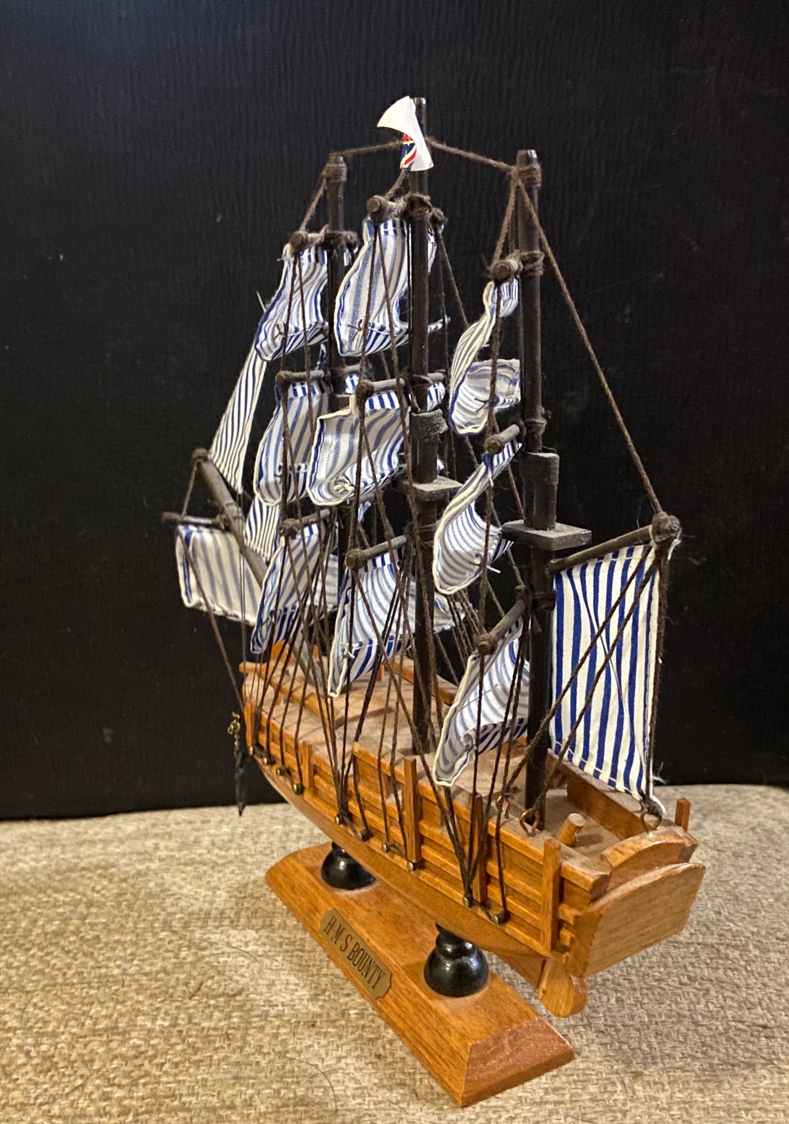 Vintage Wooden HMS Bounty Model Ship With Sails and Rigging | Etsy