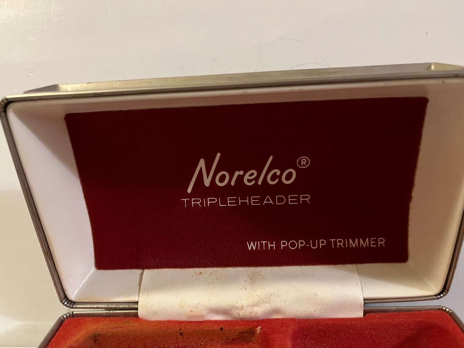 Vintage 1960s Norelco Electric Tripleheader Shaver With Pop-up Trimmer ...